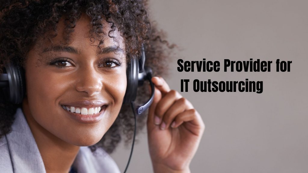 4 advantages of using a service provider for it outsourcing